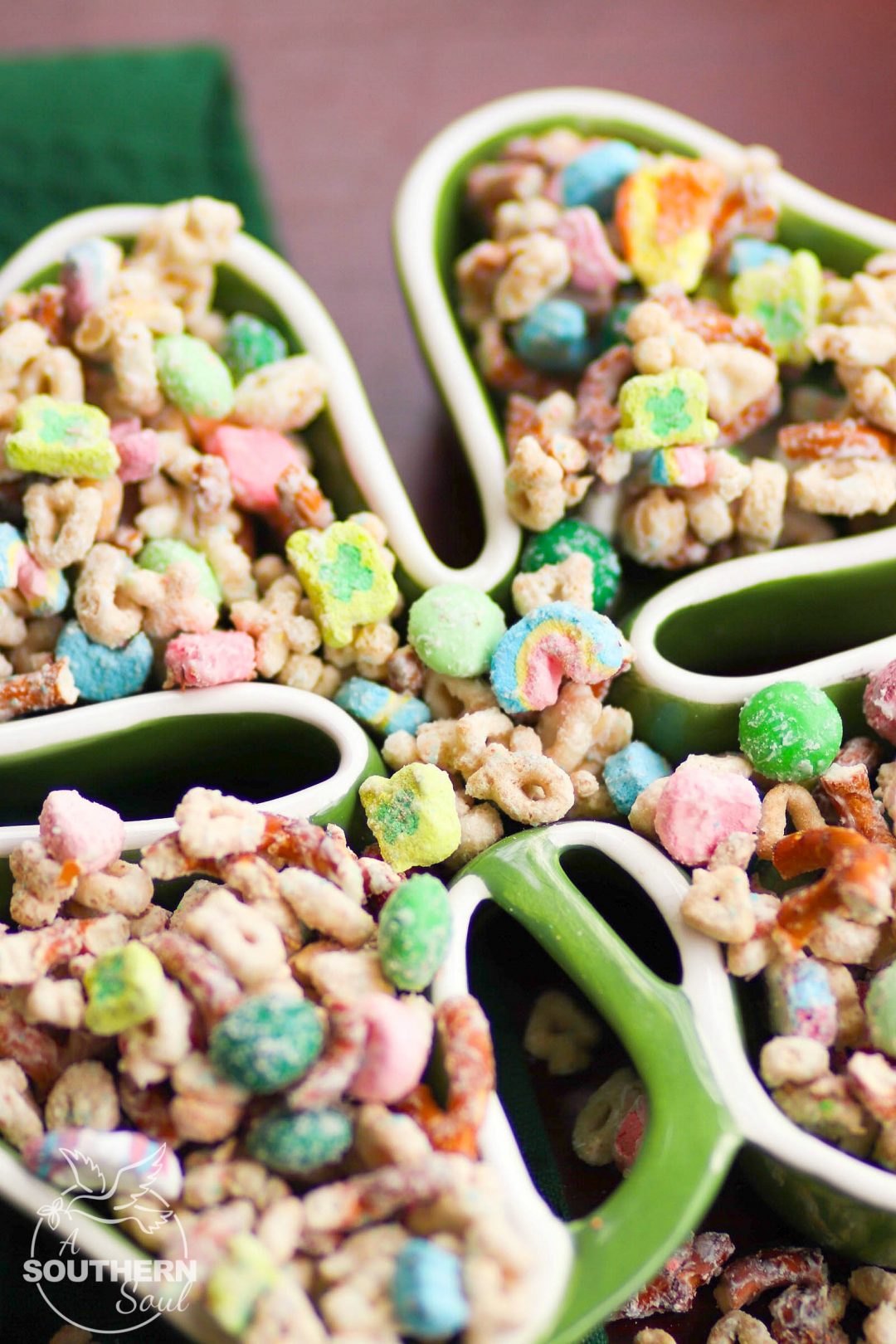 Lucky Charms Snack Mix