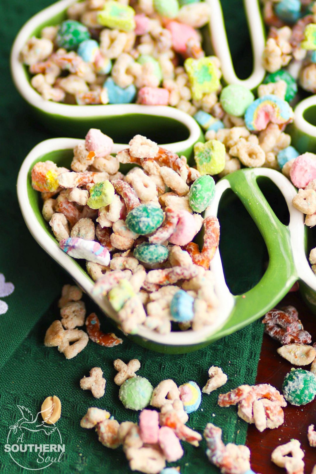 Lucky Charms Snack Mix