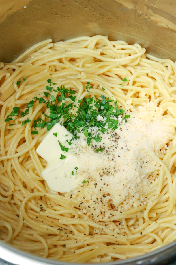 Instant Pot Garlic Parmesan Noodles