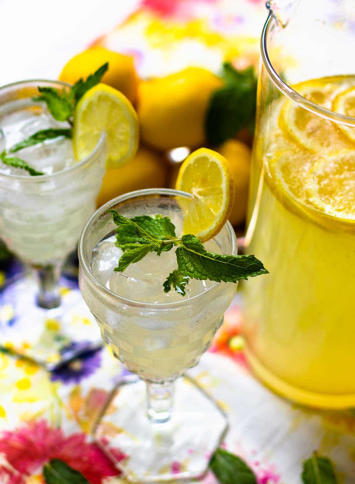 Homemade Lemonade - A Southern Soul