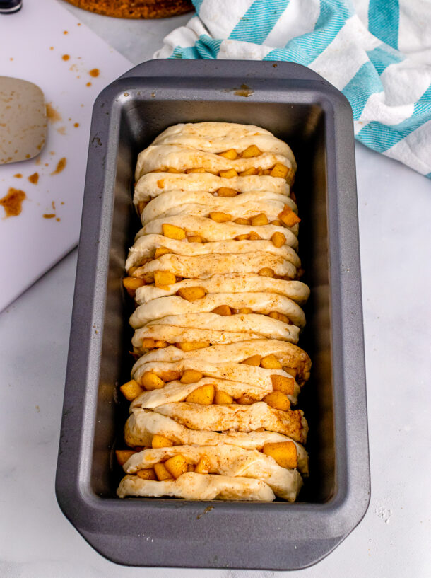 Apple Cinnamon Pull Apart Bread