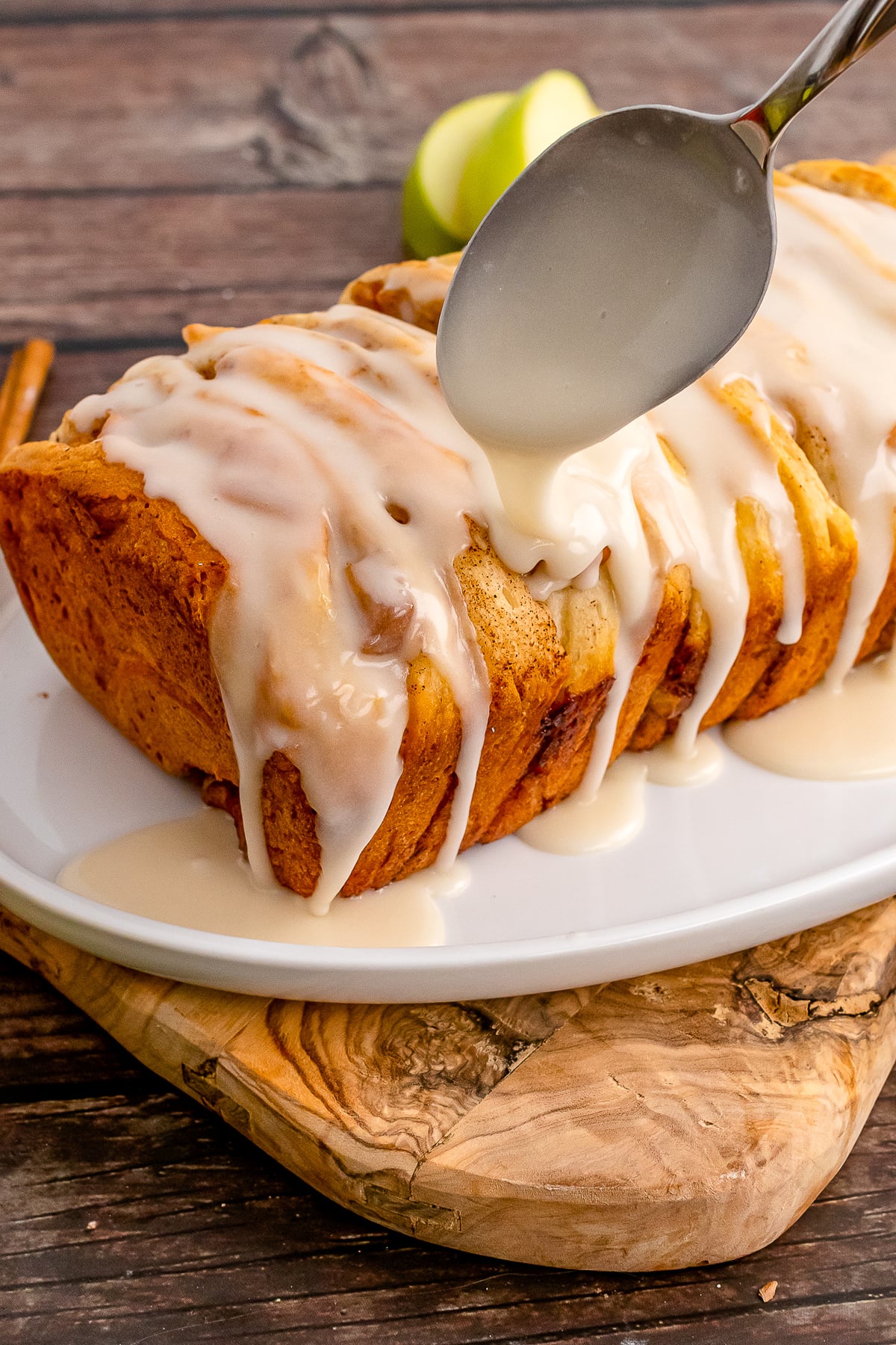 Fluffy Apple Cinnamon Pull Apart Bread Recipe