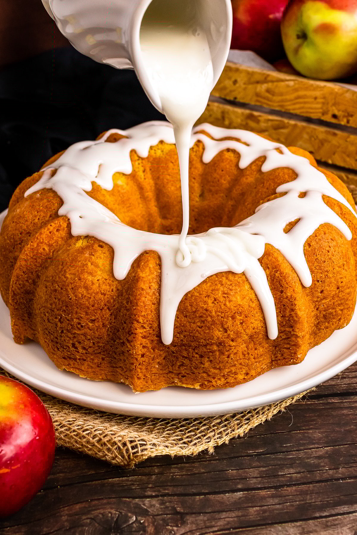 Easy Apple Spice Cake