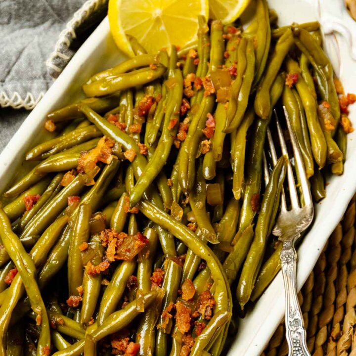 Crock Pot Maple Bacon Green Beans - A Southern Soul