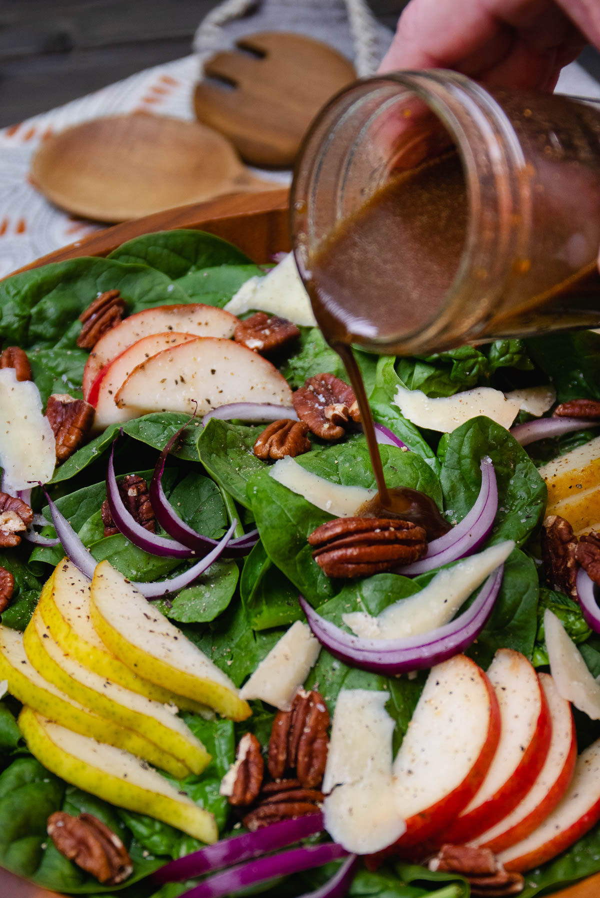 Pear And Spinach Salad With Balsamic Vinaigrette