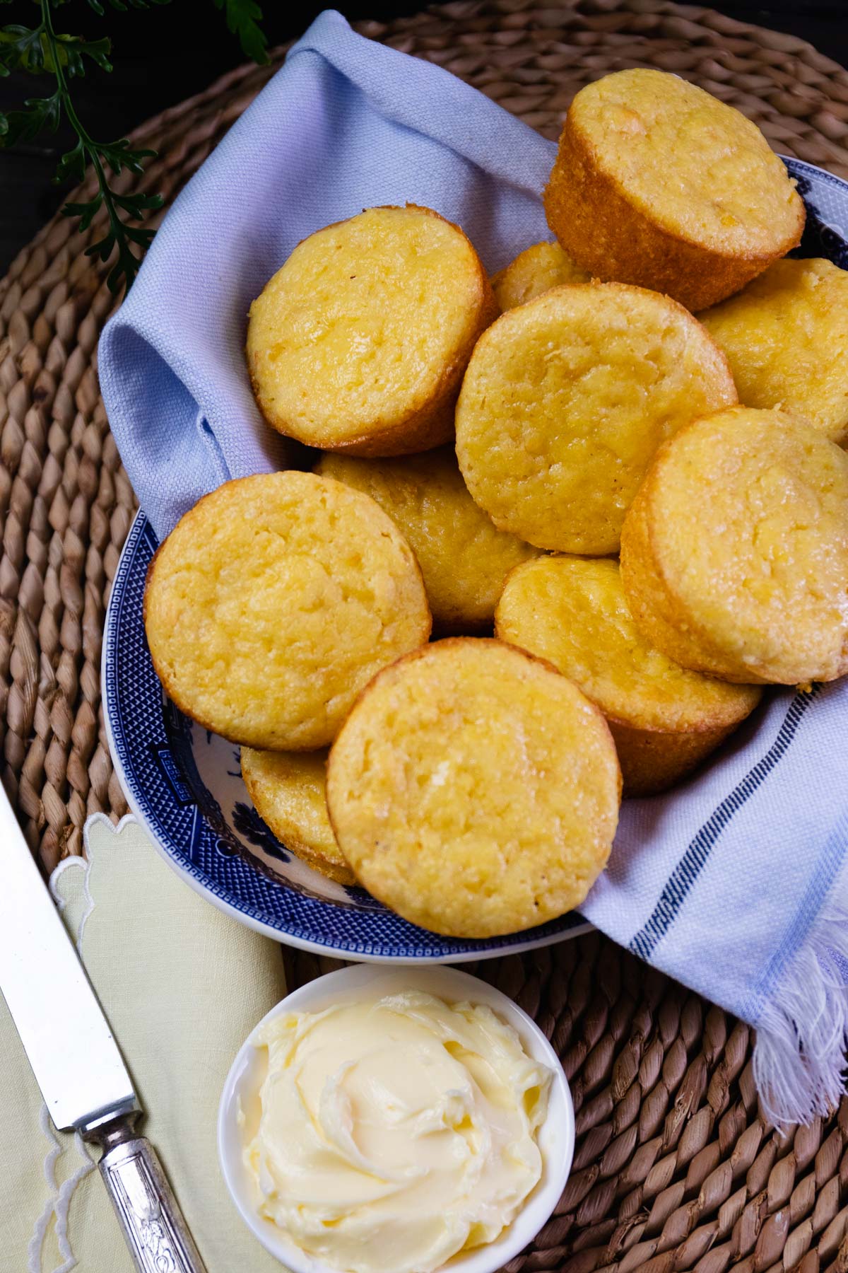 Creamed Corn Cornbread Muffins
