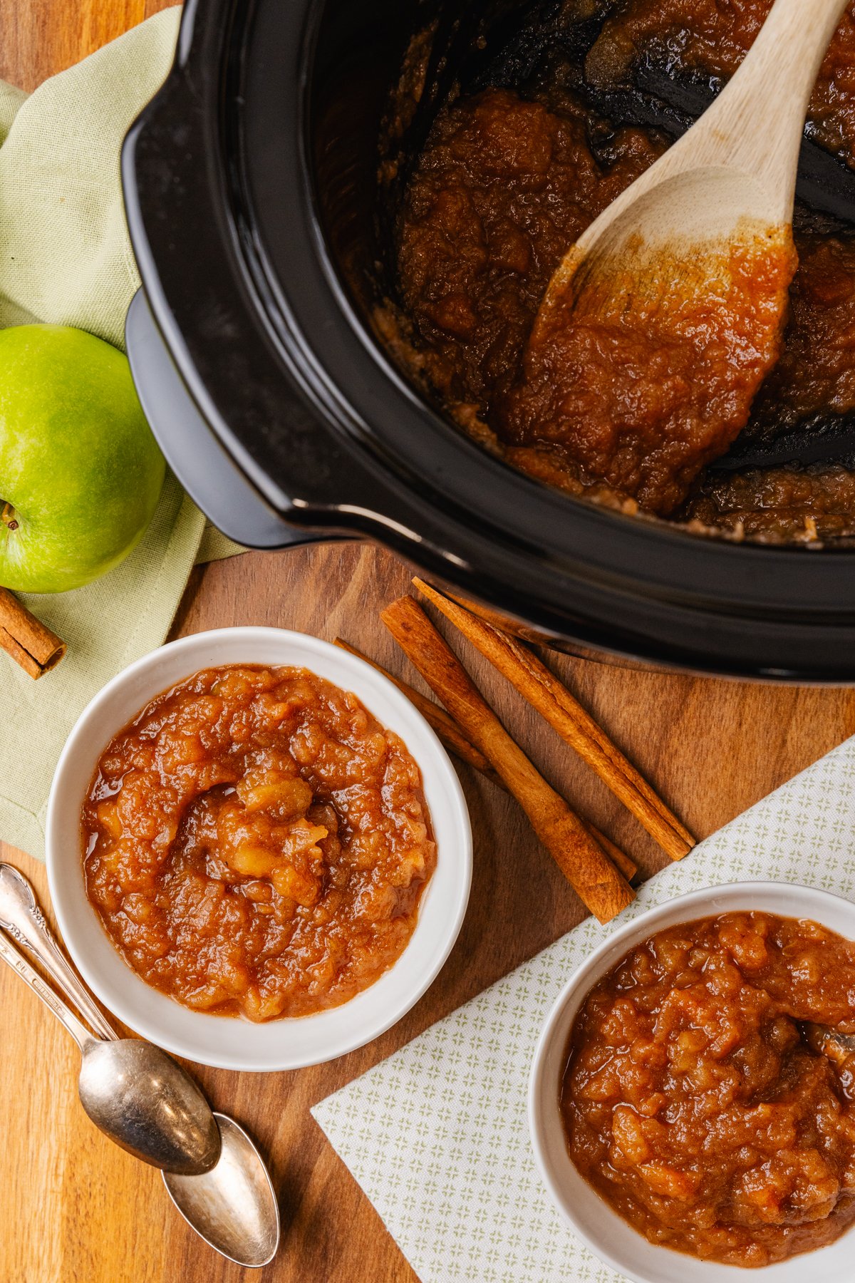 Homemade Crock Pot Applesauce