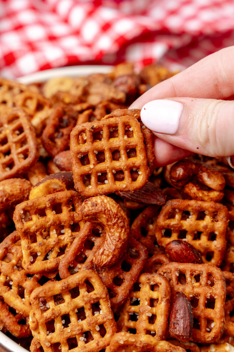 Easy Buffalo Wing Snack Mix Recipe