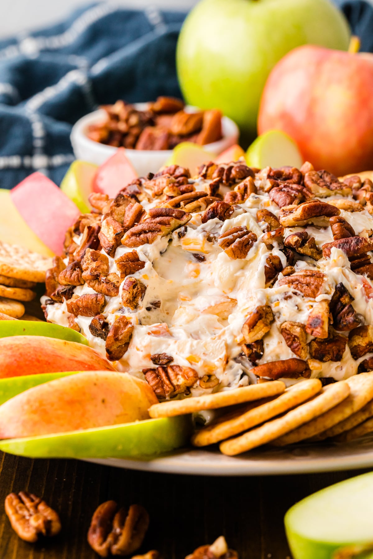 Classic Party Cheese Ball Recipe (Easy Appetizer)