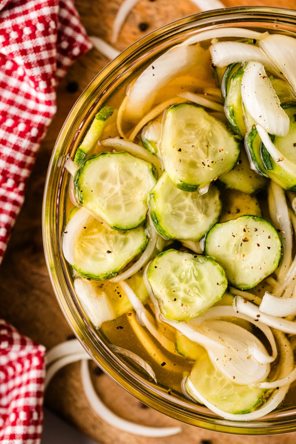 Southern Refrigerator Pickles – Quick Cucumber and Onion Recipe