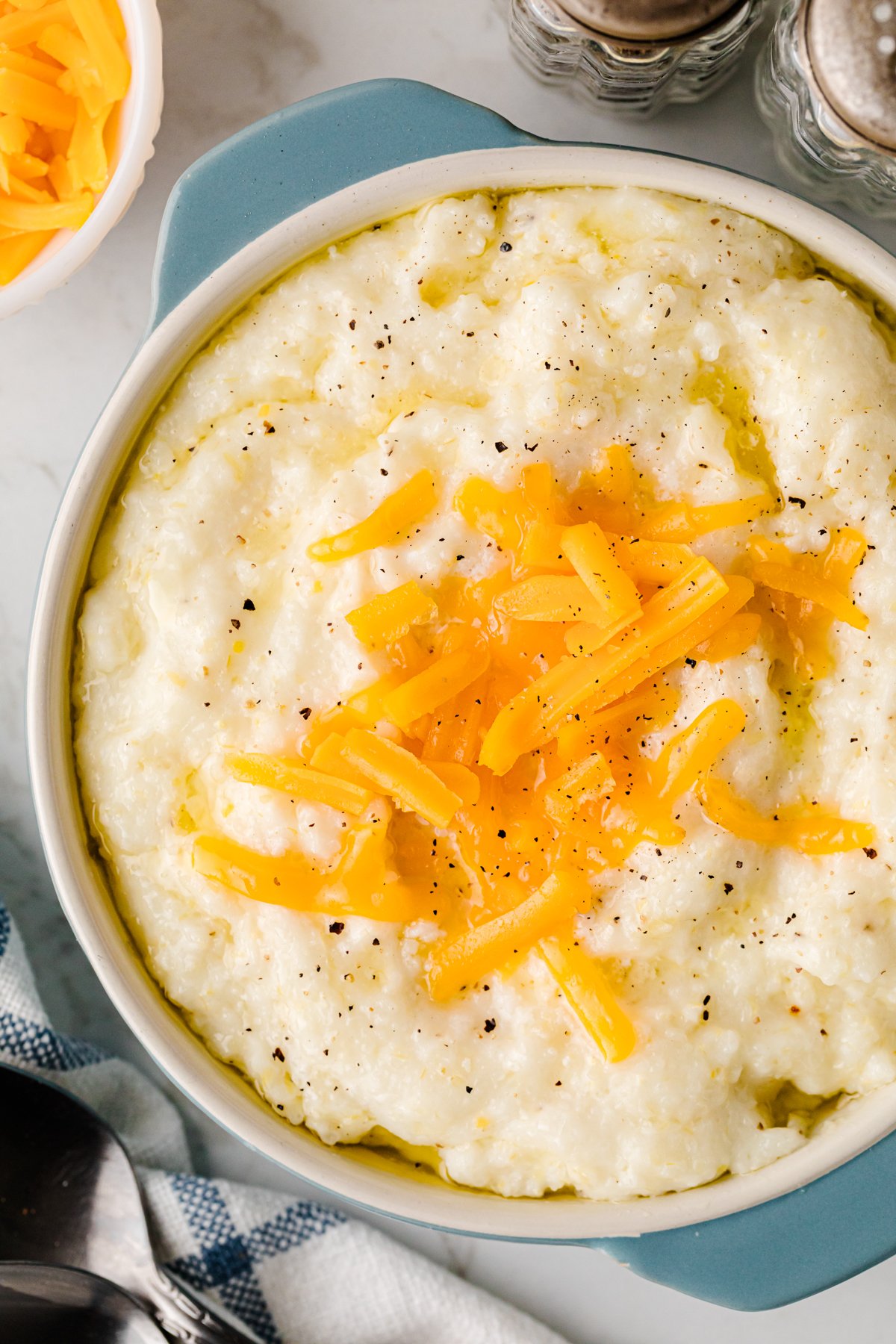Slow Cooker Cheese Grits